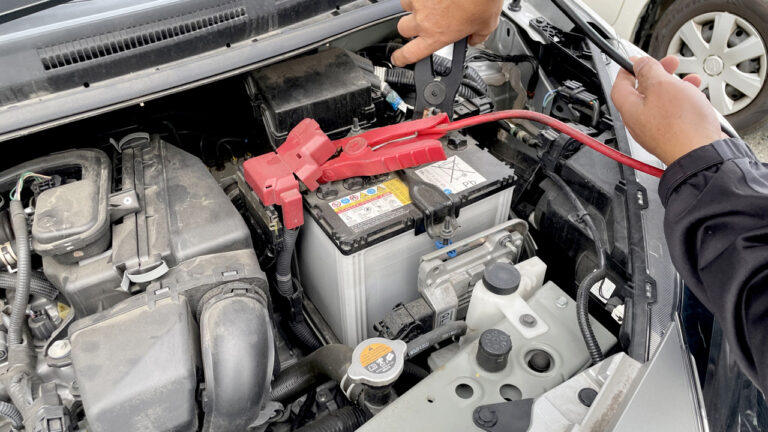 バッテリー比重とは？正常値・測り方・寿命との深い関係 | 車の買取相場と高く売るポイント｜車一括査定の窓口